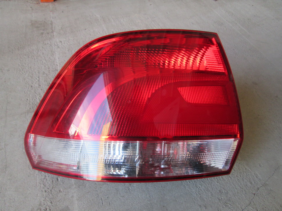 Купить фонарь задний левый 6ru945095g vw polo 2011> (седан) в интернет ...